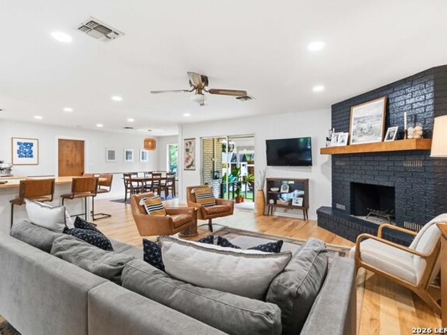 534 Beverly Ln