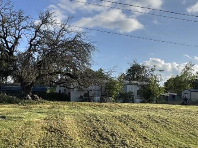534 E Pierson St, Hamilton, TX 76531