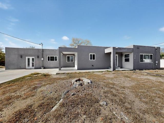534 Muscatel Ave NE, Albuquerque, NM 87107