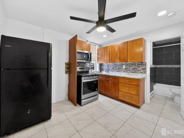 534 Roosevelt Avenue 5
