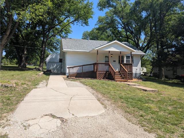 534 W 11th Street