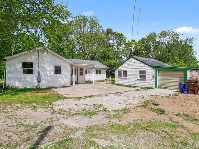 534 Woodside Dr, Battle Creek, MI 49037