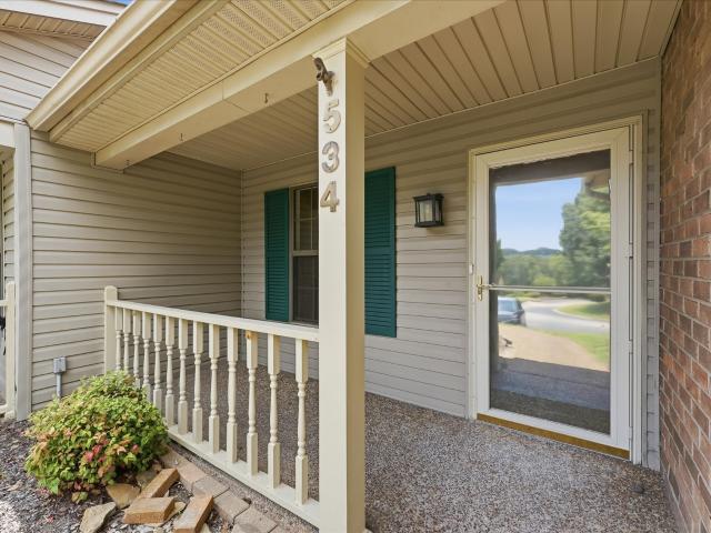 534 Upsall Dr