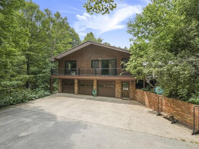5354 Cedar Valley Rd, Traverse City, MI 49684