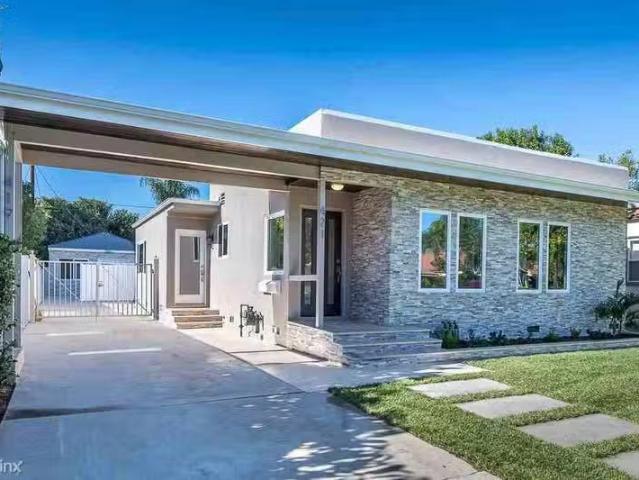 53555431 421 N Fairview St