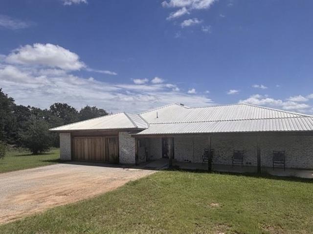 5355 Banks Rd, Fort Worth, TX 76140