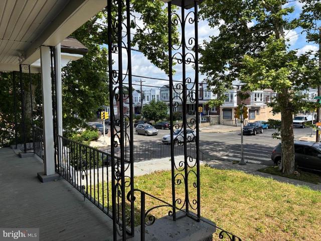 5356 58 Cedar Avenue # 3