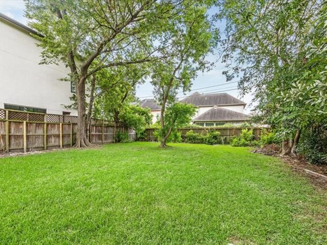5357 Lampasas St, Houston, TX 77056