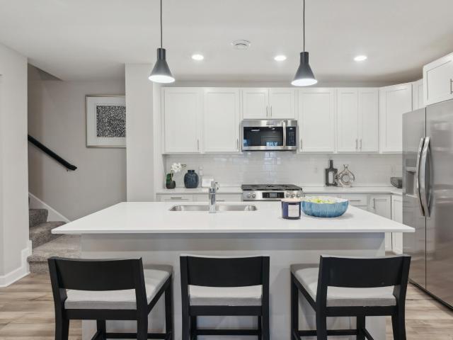 5357 Long Pointe Pass