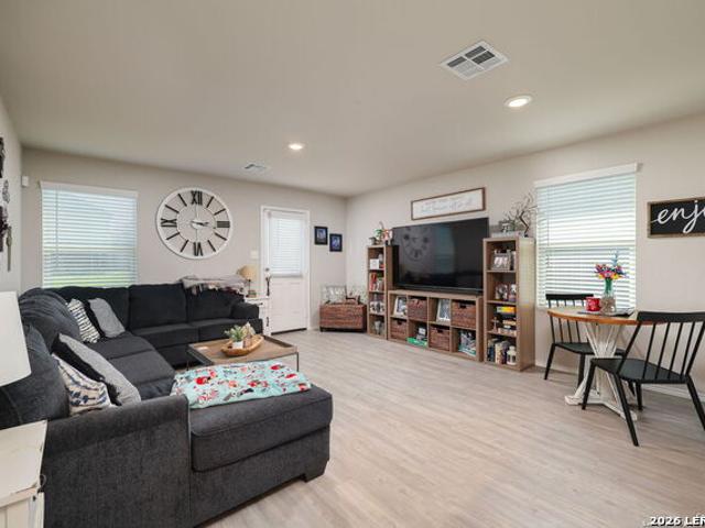 5359 Forbs Ln