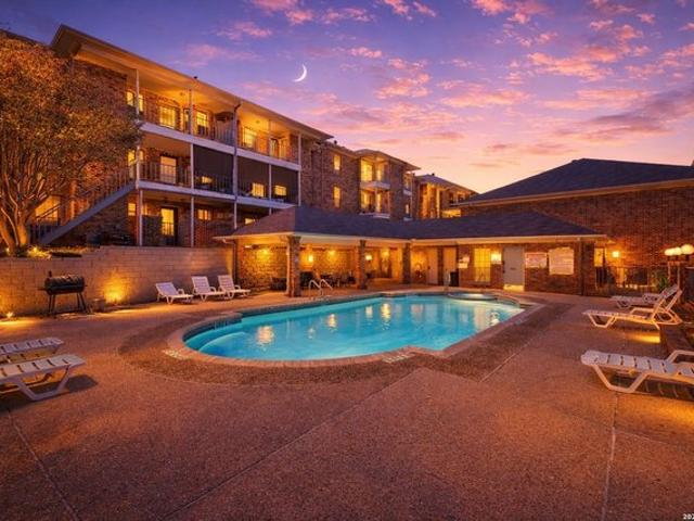 5359 Fredericksburg Rd Apt 305, San Antonio, TX 78229