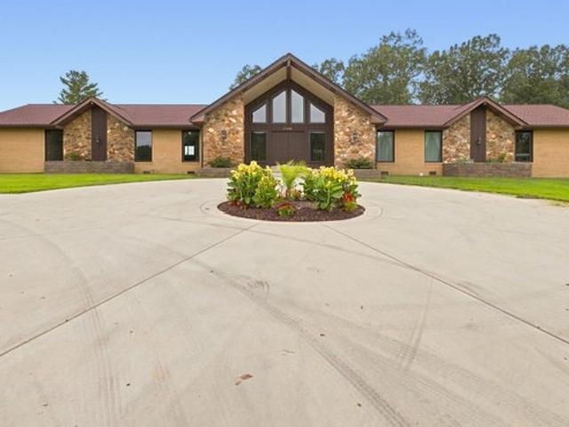 5350 Ashland City Rd, Clarksville, TN 37043