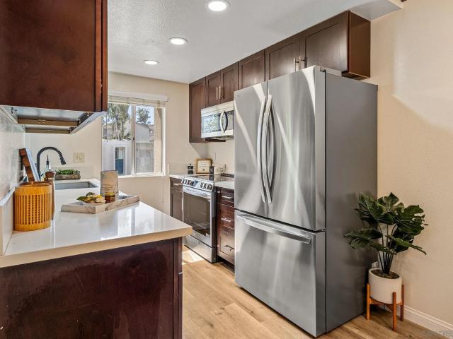 5350 Baltimore Dr # 20