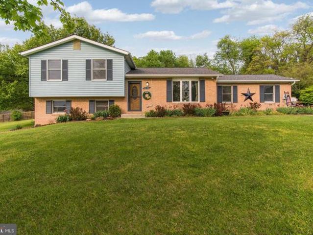 5350 Pommel Dr, Mount Airy, MD 21771
