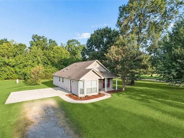 53515 Elizabeth St, Loranger, LA 70446