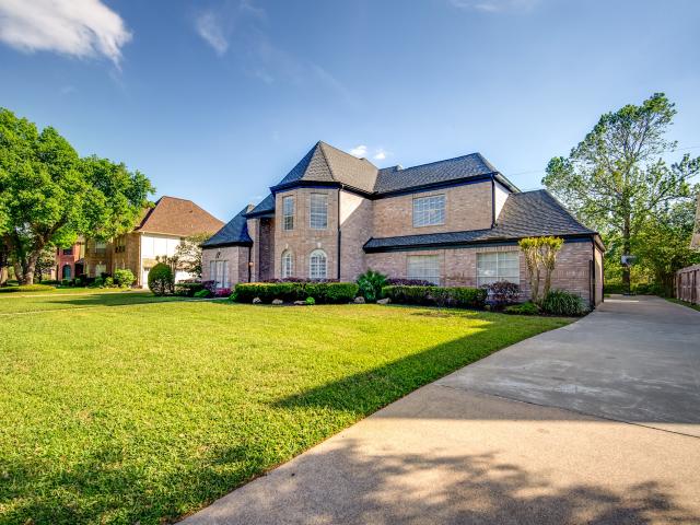 5351 Summer Snow Dr, Houston, TX 77041 | Compass