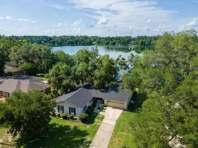 5352 MOSS OAK TRL, LAKE PARK, GA 31636 Single Family Residence.