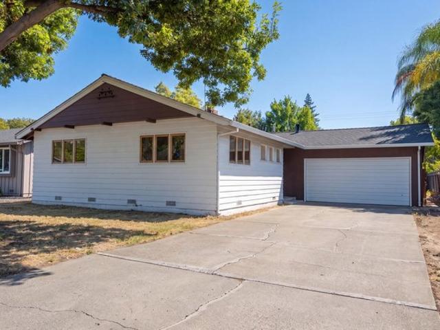 5352 Bonniemae Way, Sacramento, CA 95820