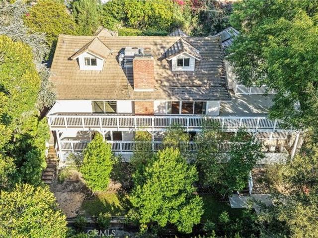 5352 Elvira Rd, Woodland Hills, CA 91364