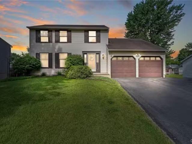 5352 STRAWFLOWER DR, SYRACUSE, NY 13212 Single Family Residenc.