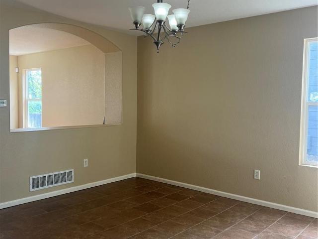 5353 Rhyolite Way