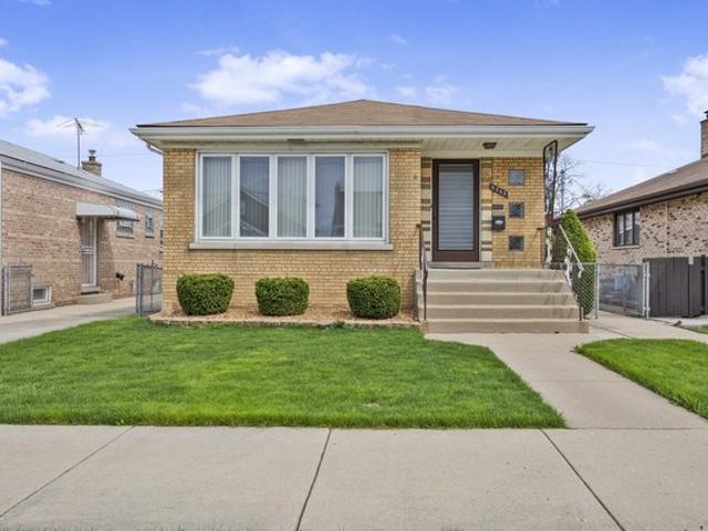 5353 S Moody Ave, Chicago, IL 60638