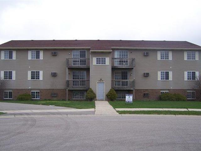 $535 / 1br Main Floor One Bedroom Apartment Holland
