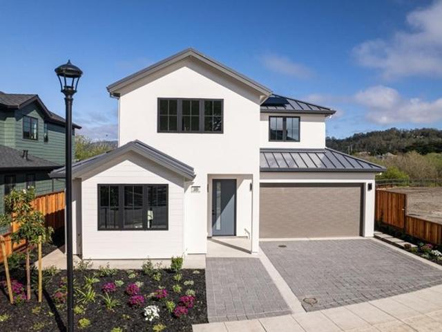 535 Creeksdie Ct, Half Moon Bay, CA 94019