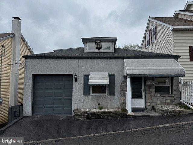 535 Garibaldi Ct, Hazleton, PA 18201