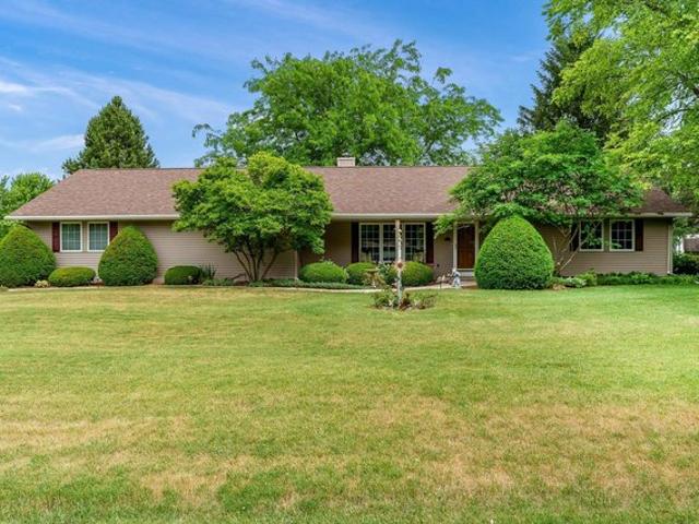 535 Danielson Dr, Darien, WI 53114