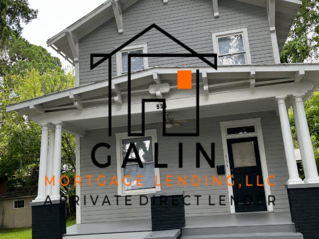 535 E 37th St, 4 beds, 3 full baths