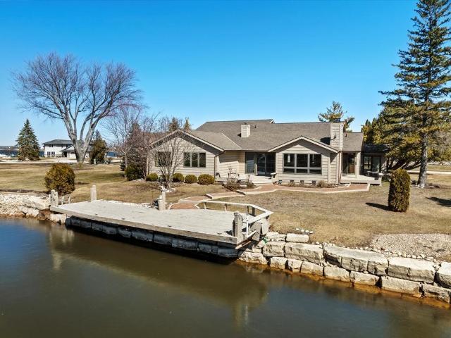 535 E VINE Court