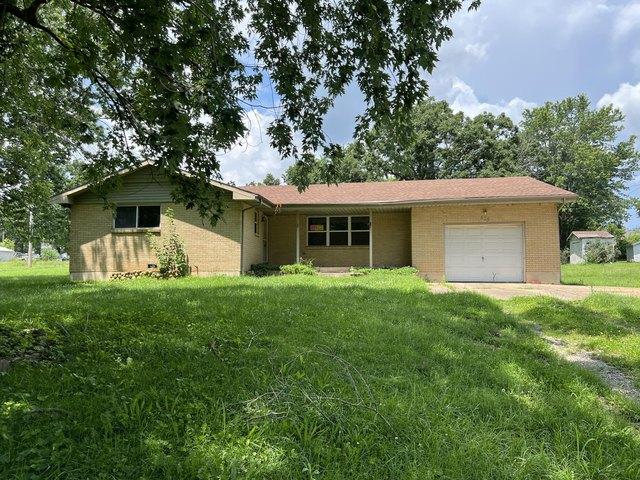 535 E Jefferson St, Niangua, MO 65713
