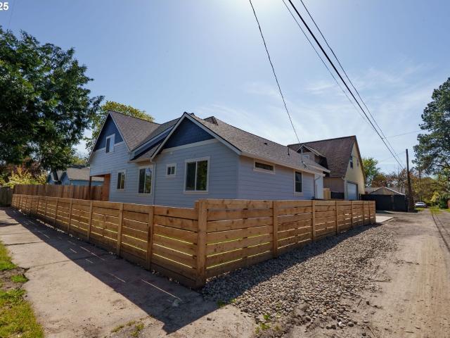 535 e st