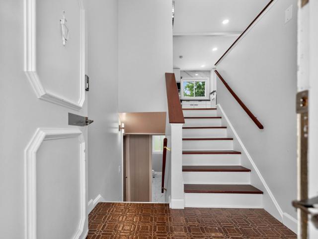 535 Edgemont Lane