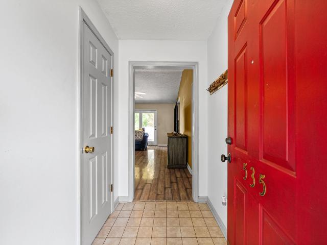 535 Fox Chase Ct