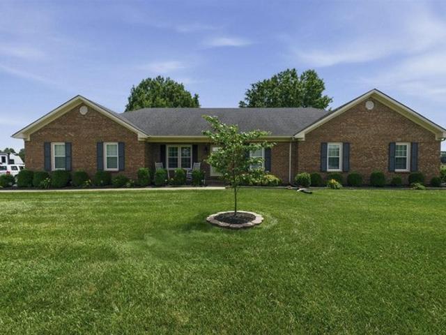 535 Farmer Ln, Bowling Green, KY 42104