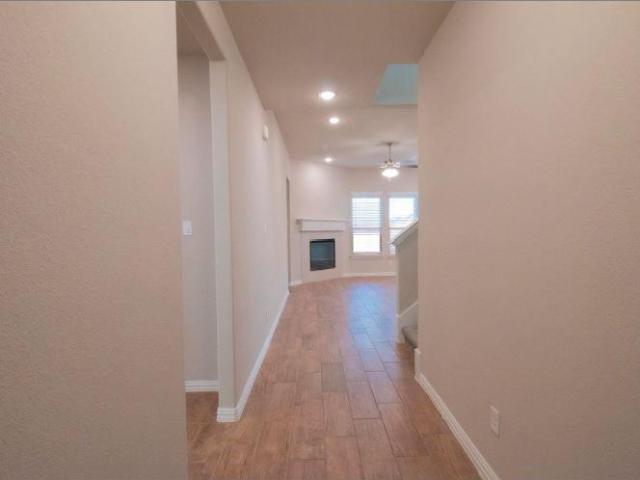535 Hilllcrest Circle