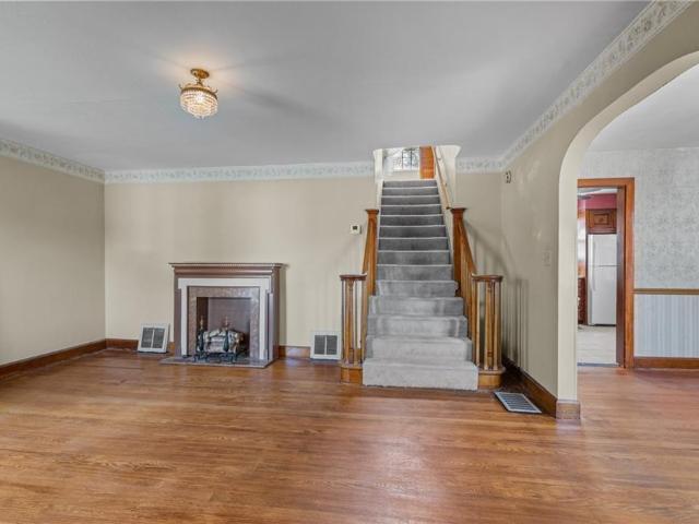 535 Oak St, Sharpsville, PA 16150 | MLS #1721