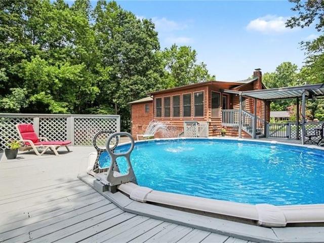 535 Laura Dr, Winston Salem, NC 27107