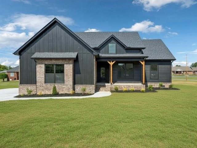 535 Magnolia Dr, Smithville, TN 37166