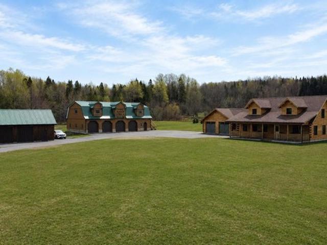 535 Mead Hl, Holland, VT 05830