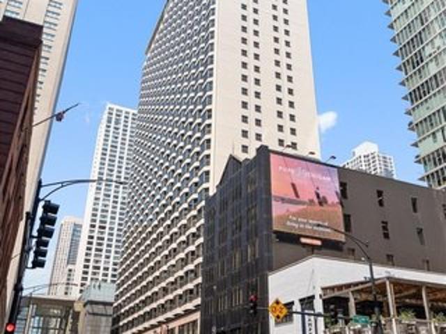 535 N Michigan Ave Apt 3211, Chicago, IL 60611
