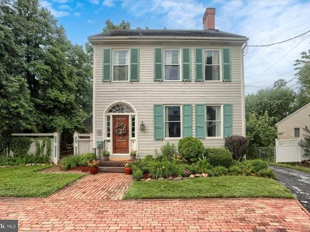 535 N Spring St, Middletown, PA 17057