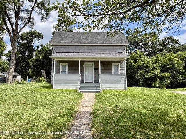 535 S Fairview Ave, Lansing, MI 48912