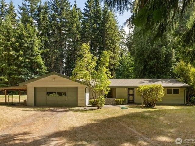 535 Surfcrest Pl NE, Poulsbo, WA 98370