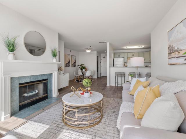 535 Pierce St 1207