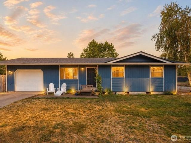 535 Rosewood Dr, Buckley, WA 98321