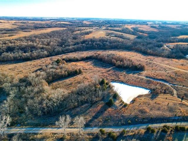 535 Rd, Darlington, MO 64438