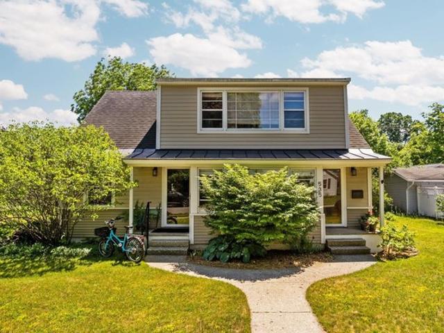 535 W Twelfth St, Traverse City, MI 49684